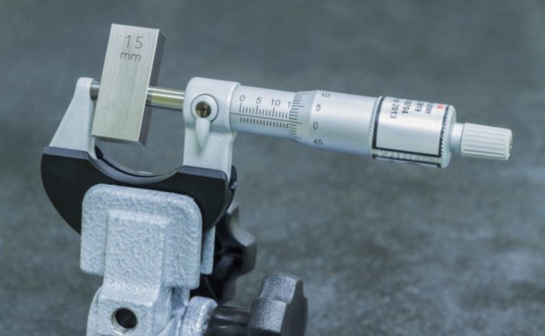 √ Mengenal Mikrometer Sekrup: Fungsi, Jenis & Cara Membacanya
